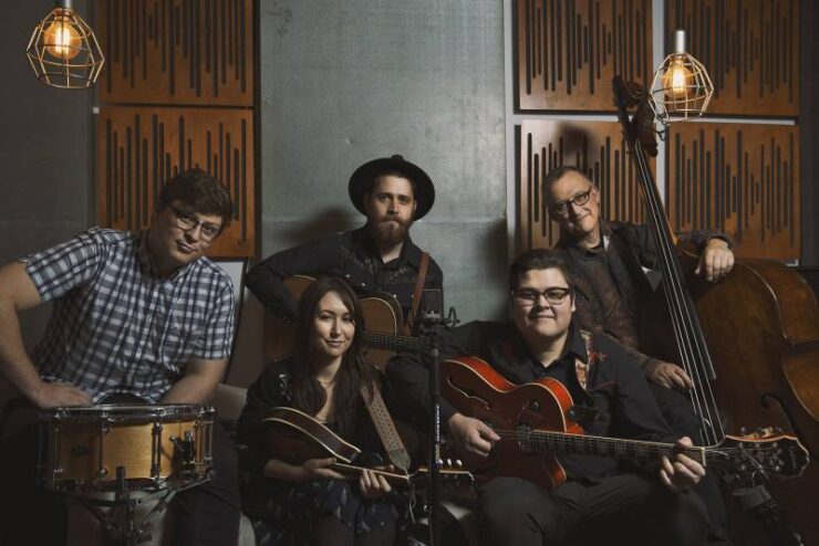 What’s popular? Acoustic bands!