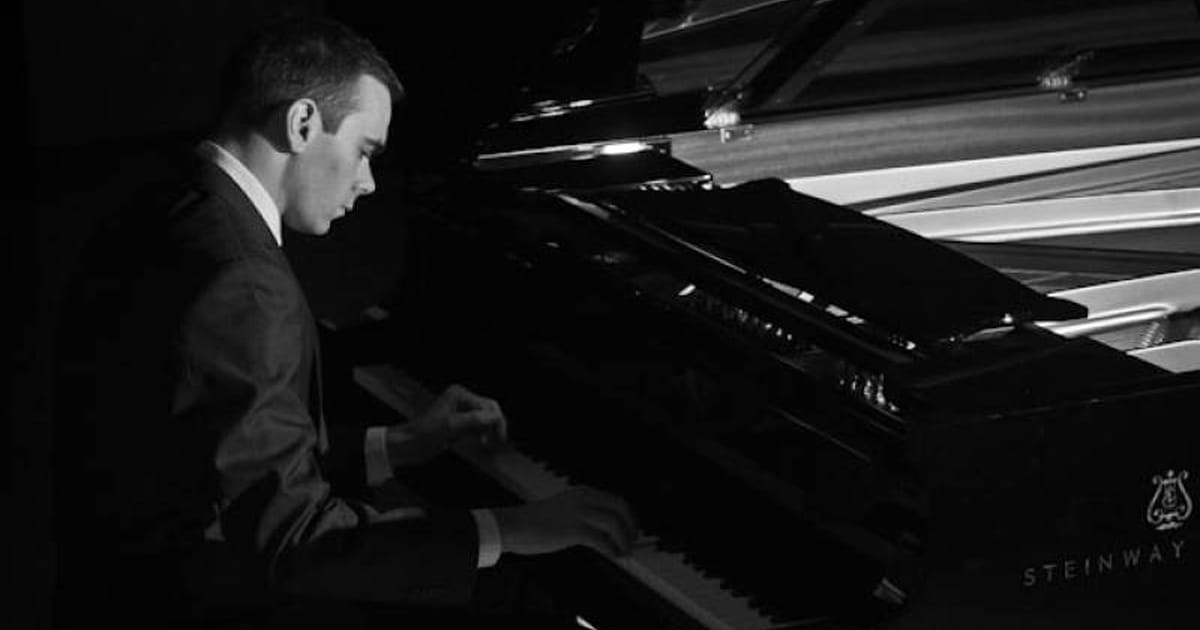 Jazz Pianists for Hire at Weddings & Events UK
