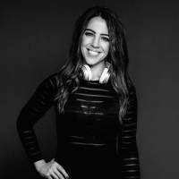 Ella Williams: Soulful, versatile, and fun singing guitarist/DJ!