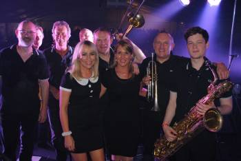 Book live Function Bands at Last Minute Musicians