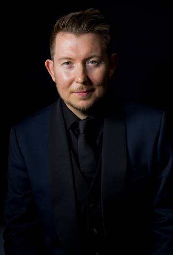 Hire Singers & Vocalists: Book a Solo Vocalist (or Duo/Trio)