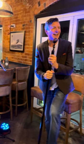 Hire Singers & Vocalists: Book a Solo Vocalist (or Duo/Trio)