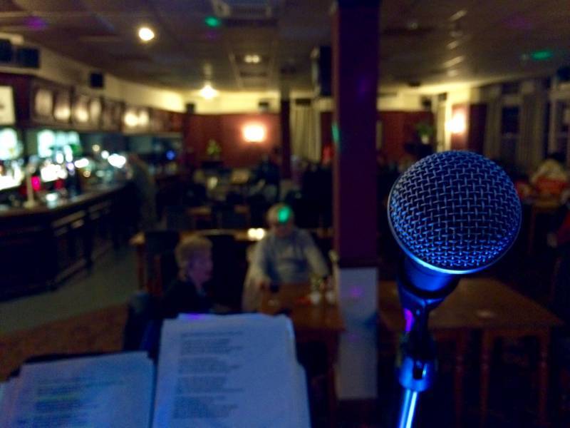 Gavin Clarke - Solo Singer/Guitarist | Last Minute Musicians