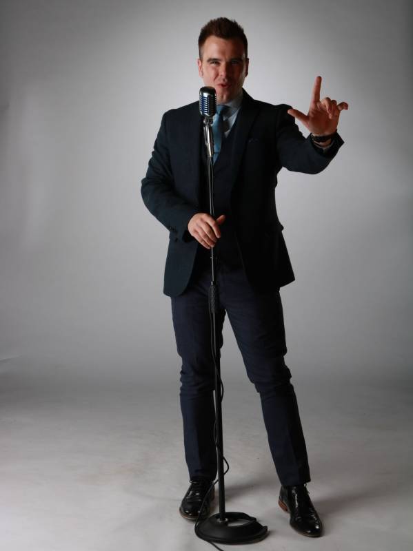 Luke Mendez: First Class International Swing and Rat Pack Artist