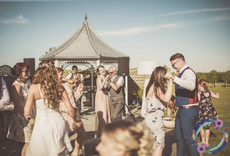 Martin McConnell | Guitar/Vocals | Last Minute Musicians