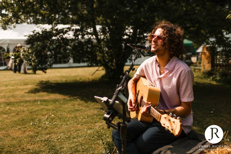 THOM Music | Last Minute Musicians