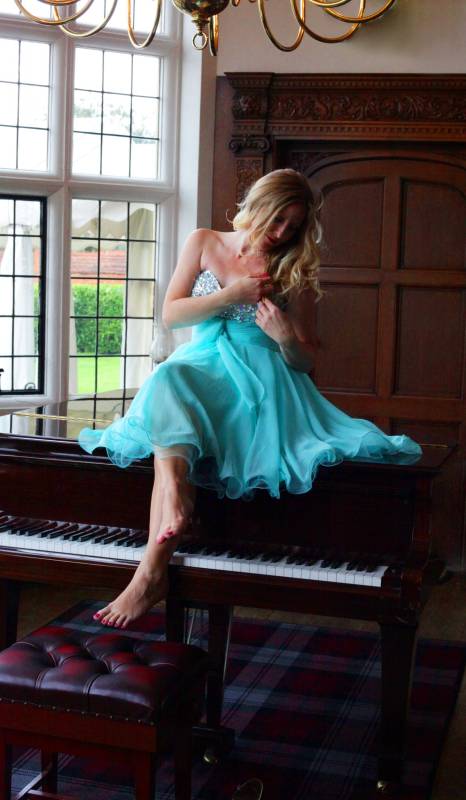 Rachel Brooks Singer-Pianist and Vocalist | Last Minute Musicians