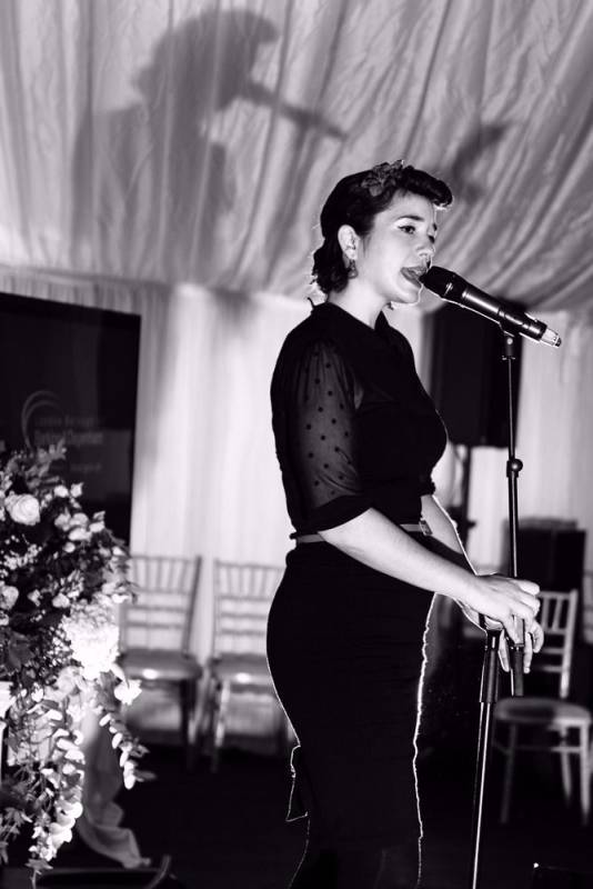 Jess - Vintage Jazz & Swing Singer | Last Minute Musicians