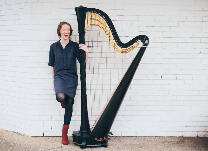 Alis Huws - The Royal Harpist | Last Minute Musicians