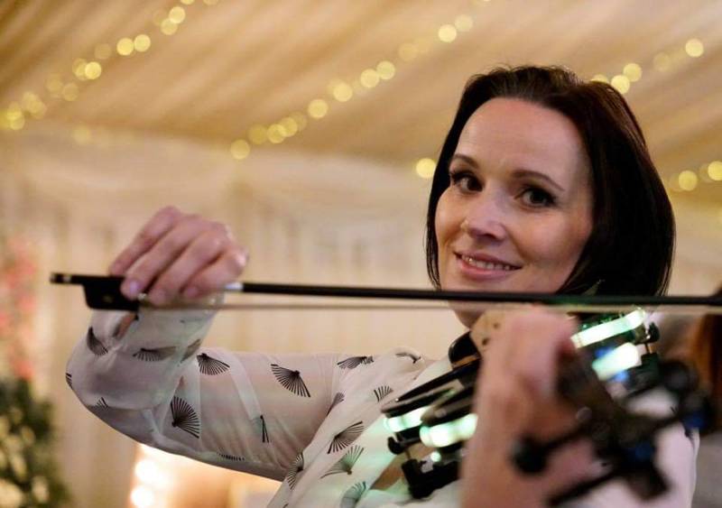 Vita Viola-Violin: Universal, international professional violist!