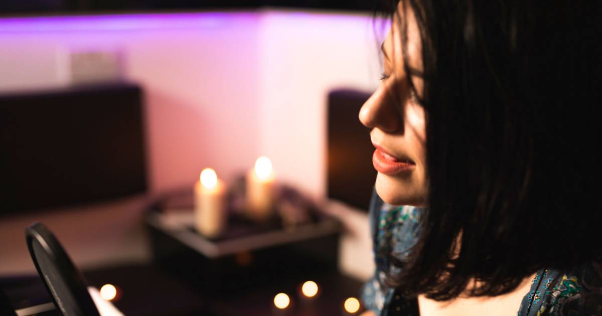 Emily Rose (Singer): Diverse Professional Vocalist