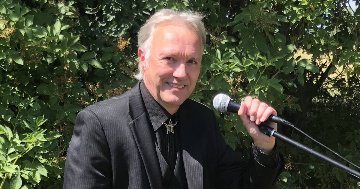 Ian Malcolm | Last Minute Musicians