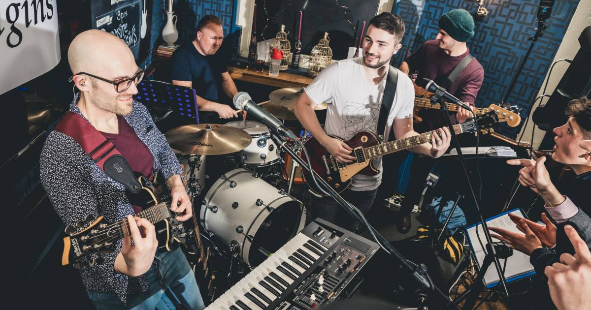 Sound Scape: Classic songs from the 50’s to present day!