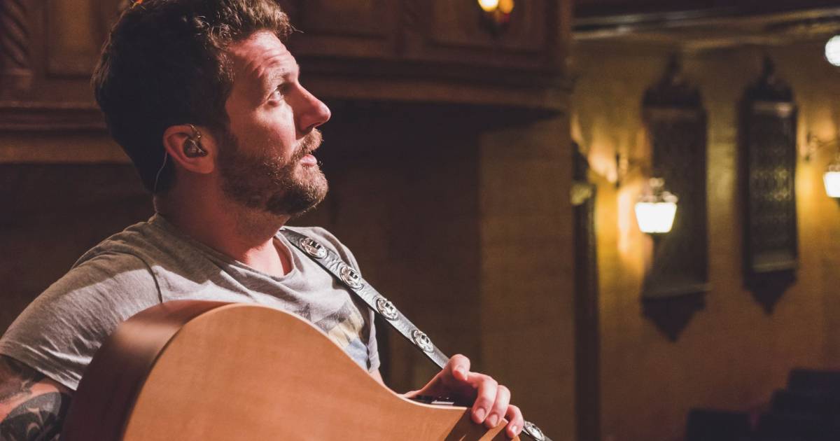 Rusty Mercy: American country singer!