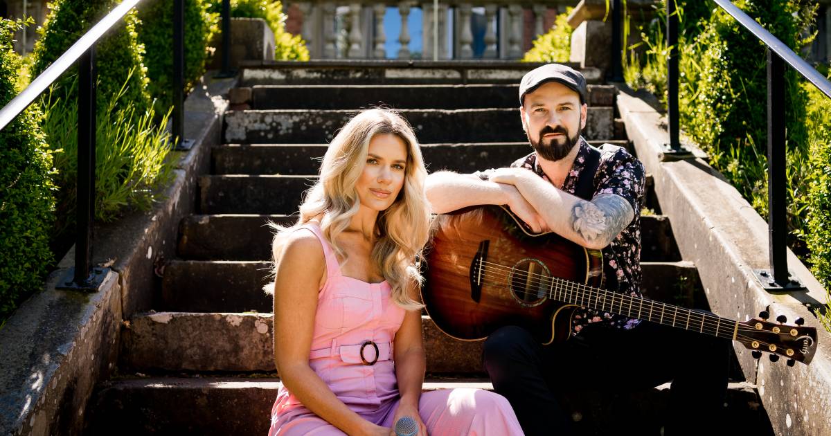 Royal Blue Duo: A stylish and modern duo with both male and female ...