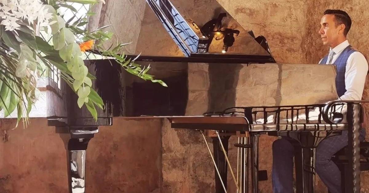 Jay Bradbury - Professional Solo Pianist | Last Minute Musicians