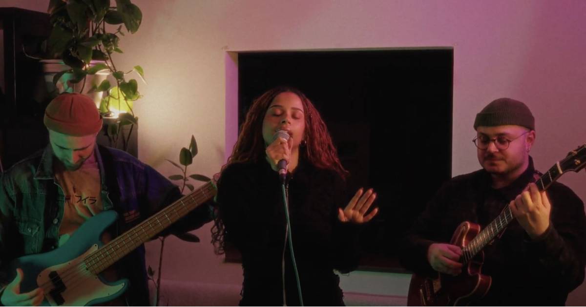 Ginger Haze: Dynamic RnB and Pop trio